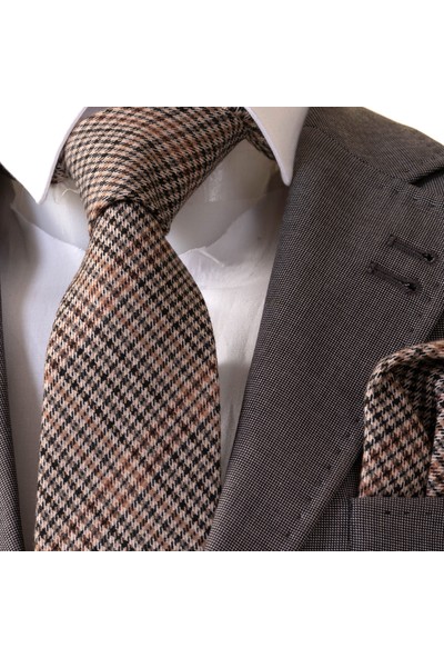 Exve Exclusive Bej Kahverengi Ekoseli Kravat ve Kullanıma Hazır Mendil Seti Kravat Mendil Seti Exve Exclusive Bej Kahverengi Ekoseli Kravat ve Kullanıma Hazır Mendil Seti Kravat Mendil Seti