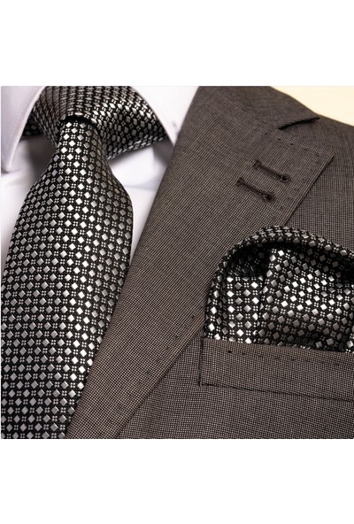 Exve Exclusive Siyah Gümüş Kareli Mendili Sabit Dikişli Kravat Mendil Seti Kravat Mendil Seti Exve Exclusive Siyah Gümüş Kareli Mendili Sabit Dikişli Kravat Mendil Seti Kravat Mendil Seti
