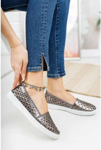 La Boss Platin Taşlı Kadın Taşlı Günlük Ayakkabı