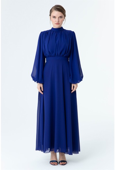 Puane 12320 Dik Yaka Drape Detay Balon Kol Şifon Kloş Elbise Indigo Puane 12320 Dik Yaka Drape Detay Balon Kol Şifon Kloş Elbise Indigo