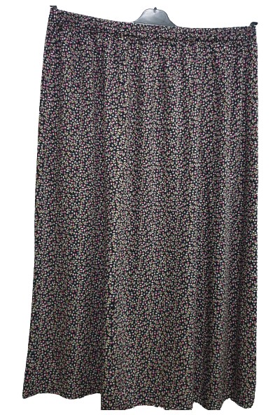 Battal Kadın Uzun Etek Beli Lastikli Battal Kadın Uzun Etek Beli Lastikli