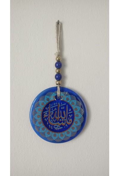 Piramit Shop Mavi Cam Üzerine Işli Maaşallah Yazısı Piramit Shop Mavi Cam Üzerine Işli Maaşallah Yazısı