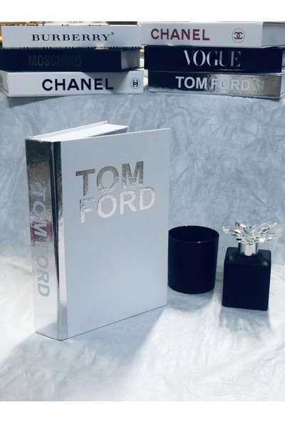 Lovely Book & Book Tom Ford Beyaz&gümüş Dekoratif Kitap Kutusu Lovely Book & Book Tom Ford Beyaz&gümüş Dekoratif Kitap Kutusu