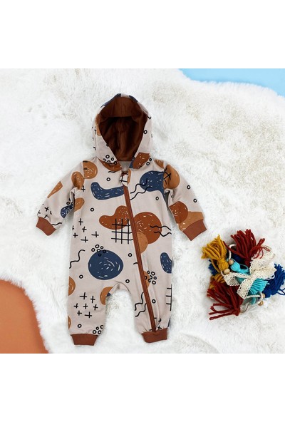 Tosmik Çikolata Baskılı Şapkalı Tulum