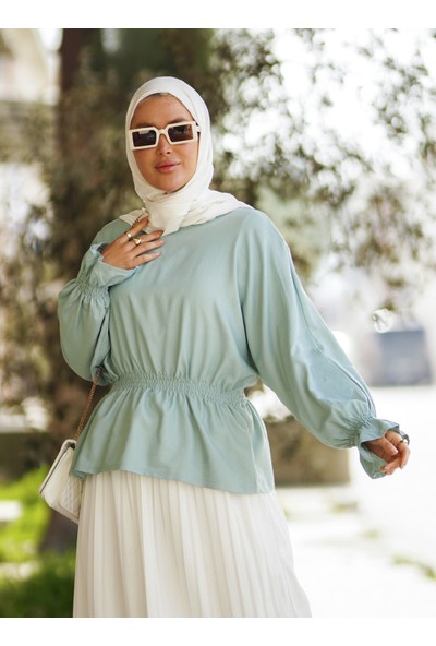 Por La Cara Beli ve Manşeti Bizgü Lastikli Bluz Gömlek - Çağla - Por La Cara