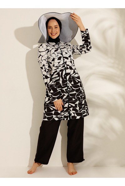 Mayo Bella Siyah Beyaz Geometrik Desenli Tam Kapalı Mayo - Siyah Beyaz - Mayo Bella