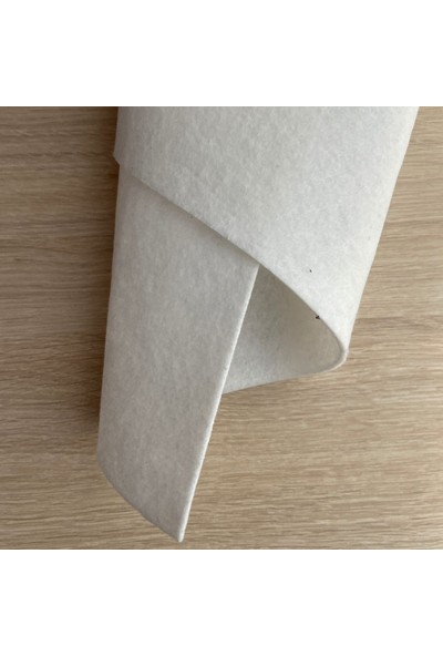 Ak-teks Tekstil Kalın Keçe 3mm ( 100 cm En ) Ak-teks Tekstil Kalın Keçe 3mm ( 100 cm En )