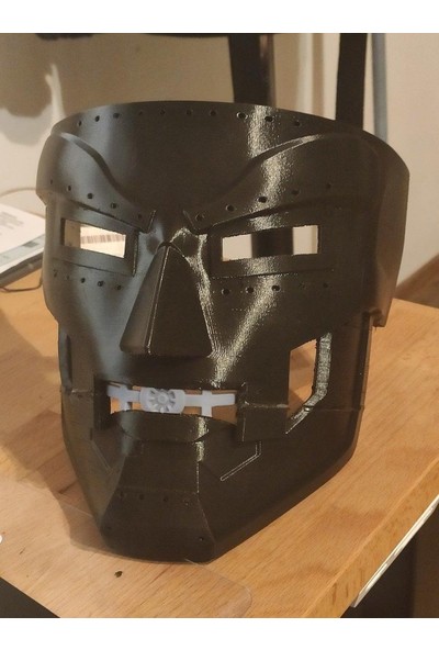 Aldım Geldi Dr.doom Yüz Kalkan Maskesi Dekoratif Hediyelik Süs Eşyası Aldım Geldi Dr.doom Yüz Kalkan Maskesi Dekoratif Hediyelik Süs Eşyası