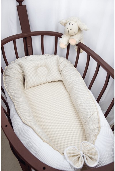 Babynest Yatak ve Ortopedik Yastık Beyaz Pike Kumaş ve Pamuk Kumaş Krem Ekose