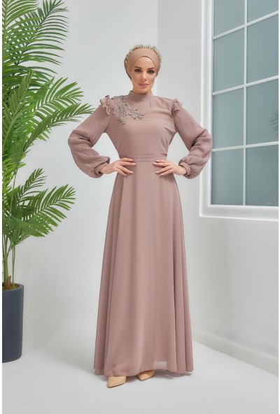 Moda Echer Pilise ve Güpür Detaylı Tesettür Abiye Elbise 7714
