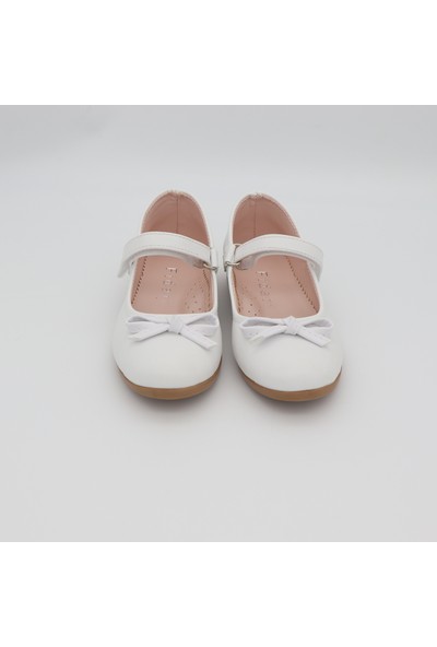 Fidati Kız Çocuk Bıyıklı Fiyonklu Babet Mat Beyaz Fidati Kız Çocuk Bıyıklı Fiyonklu Babet Mat Beyaz