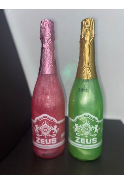 Alkolsuz Şampanya Çilek ve Lime Nane Aromalı Içecek Alkolsuz Şampanya Çilek ve Lime Nane Aromalı Içecek