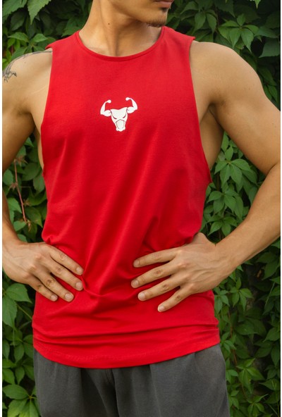 Erkek Kırmızı Tank Top Sporcu Atleti Erkek Kırmızı Tank Top Sporcu Atleti
