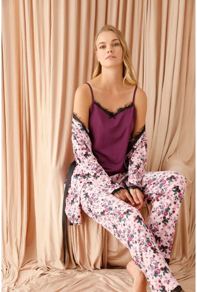 Makkash Kadın Mürdüm Beyaz Renkli Viskon Özel Dantel Işlemeli 3'lü Pijama Takımı