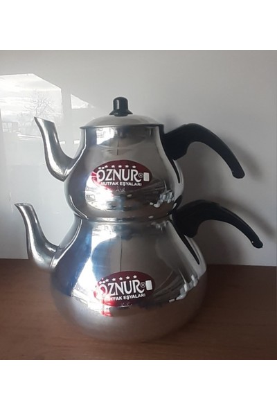 Öznur Büyük Boy Parlak Alüminyum Porselen Tip Çaydanlık 3,2 Lt (7 Kişilik) Öznur Büyük Boy Parlak Alüminyum Porselen Tip Çaydanlık 3,2 Lt (7 Kişilik)