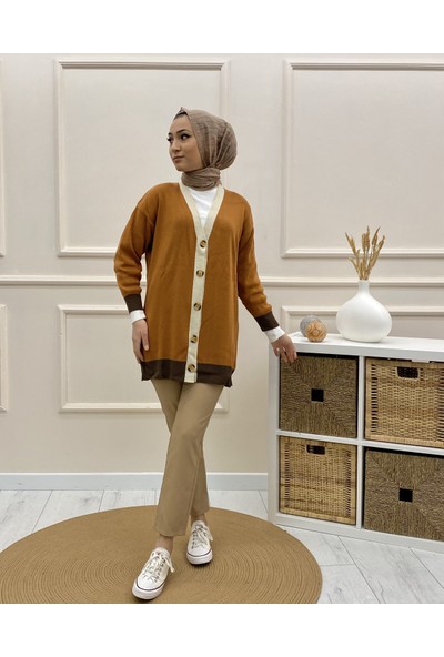 Karzen Düğmeli Triko Hırka Karzen Düğmeli Triko Hırka