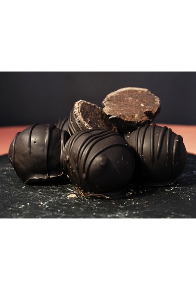 Dr. Diyet Pastaneleri Glutensiz Içi Kek Dolgulu Bitter Çikolata Dr. Diyet Pastaneleri Glutensiz Içi Kek Dolgulu Bitter Çikolata