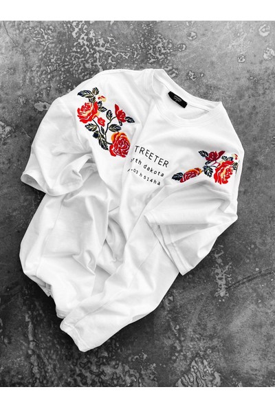 Abluka Online Oversize Gül Nakışlı T-Shirt Beyaz