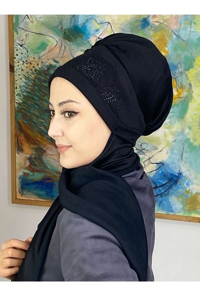 Butik Ambar Siyah Taşlı Ihtişamlı Taç Desenli Atkılı Bone Şal
