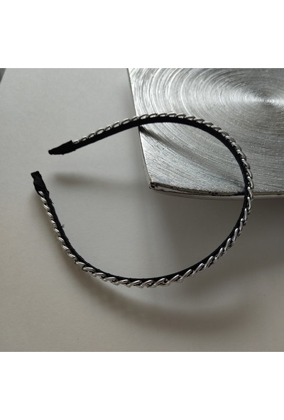 2k E-Ticaret Kadın Zincir Detaylı Gümüş Renkli Taç/saç Bandı