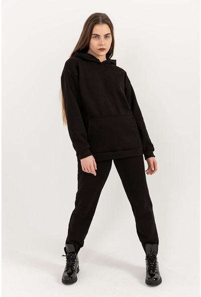 Lacase Kadın Unisex Kapüşonlu 3 Iplik Oversize Eşofman Takımı Lacase Kadın Unisex Kapüşonlu 3 Iplik Oversize Eşofman Takımı