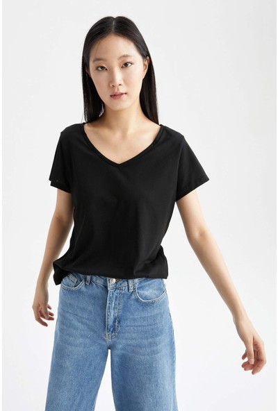 DeFacto Regular Fit V Yaka Pamuklu Kısa Kollu Tişört W7295AZ22SM