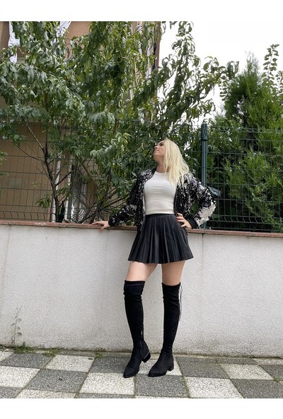 Selbi Butik Payetli Fermuarlı Cepli Siyah-Gümüş Renk Ceket Selbi Butik Payetli Fermuarlı Cepli Siyah-Gümüş Renk Ceket