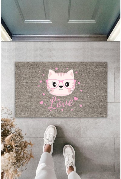 Silkcoat Home Dijital Baskı Gri Love Yazılı Pembe Gözlüklü Kedi Dekoratif Kapı Paspası PS1305