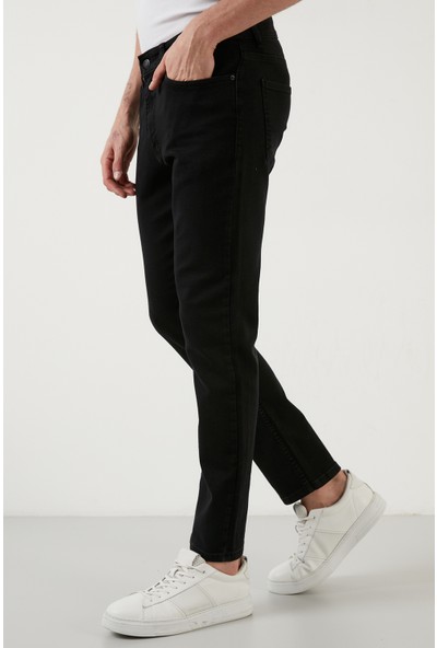 Buratti Pamuklu Yüksek Bel Slim Fit Boru Paça Jeans Erkek Kot Pantolon 4101M50TEXAS Buratti Pamuklu Yüksek Bel Slim Fit Boru Paça Jeans Erkek Kot Pantolon 4101M50TEXAS