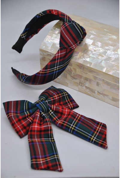 Lavin By Nurten Bombeli Ekose Desenli Taç ve Ekose Desen Toka Kadın Saç Aksesuarı Lavin By Nurten Bombeli Ekose Desenli Taç ve Ekose Desen Toka Kadın Saç Aksesuarı