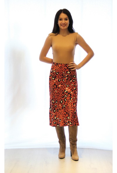 Bomestida Kadın Turuncu Leopar Desenli Etek Bomestida Kadın Turuncu Leopar Desenli Etek