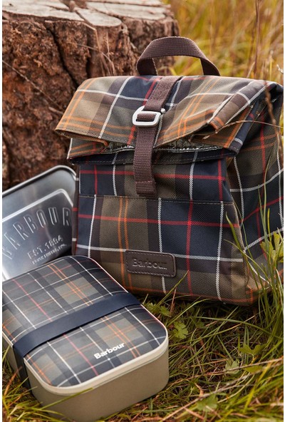Barbour Tartan Lunch Kutusu TN11 Classic Tartan Barbour Tartan Lunch Kutusu TN11 Classic Tartan