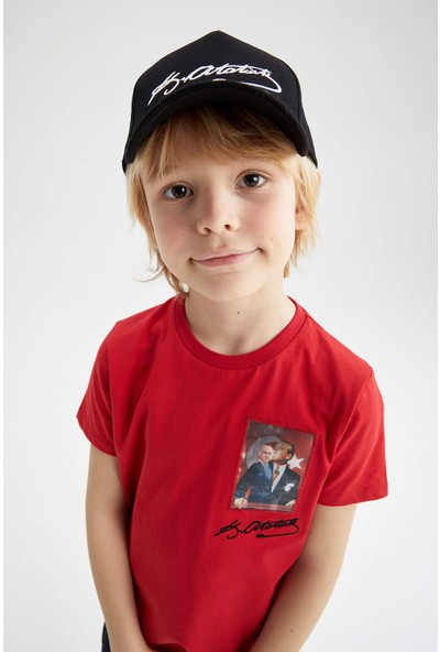 DeFacto Erkek Çocuk Atatürk Nakışlı 23 Nisanı Şapka X4765A622SM
