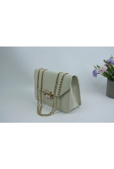 Onnes Kapitone Zincir Detaylı Krem Omuz Çantası