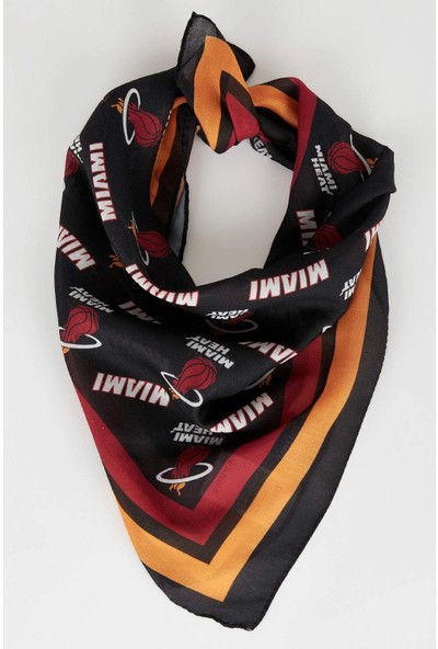 DeFacto Erkek Nba Miami Heat Lisanslı FULAR W8773AZ22SM DeFacto Erkek Nba Miami Heat Lisanslı FULAR W8773AZ22SM