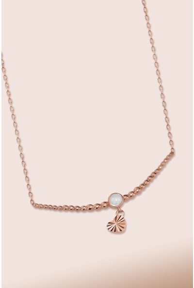 925 Ayar Gümüş Rose Kaplama Top Motifli Beyaz Ay Taşı Kalp Kolye 925 Ayar Gümüş Rose Kaplama Top Motifli Beyaz Ay Taşı Kalp Kolye