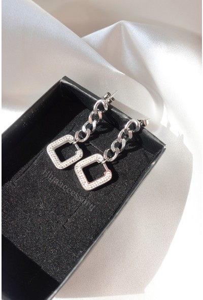 Hiya Accessory Çelik Kare Şeklinde Zirkon Taşlı Küpe Silver Hiya Accessory Çelik Kare Şeklinde Zirkon Taşlı Küpe Silver
