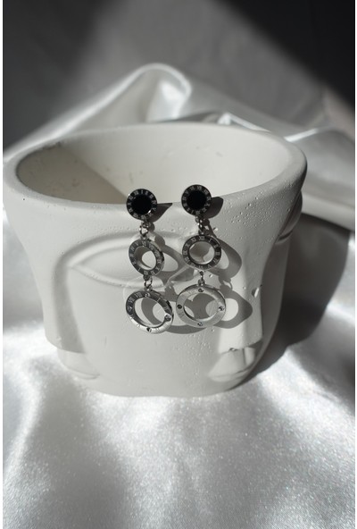 Hiya Accessory Çelik Daire Detaylı Romen Rakamlı Küpe Silver Hiya Accessory Çelik Daire Detaylı Romen Rakamlı Küpe Silver