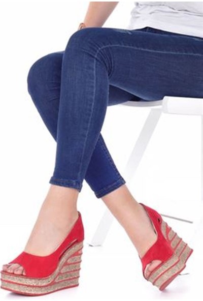 Modalem MD34849 Kırmızı Süet Dolgu Topuk Kadın Ayakkabı Modalem MD34849 Kırmızı Süet Dolgu Topuk Kadın Ayakkabı