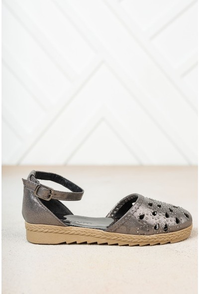 NeskaAvm Lazerli Taşlı Karnıyarık Platin Babet