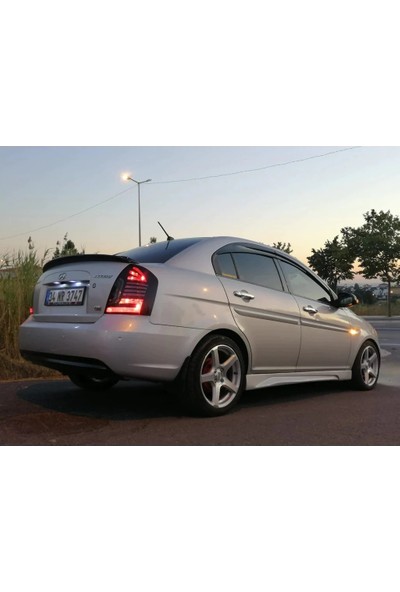 Hyundai Accent Era Yan Marşpiyel (Plastik) Hyundai Accent Era Yan Marşpiyel (Plastik)