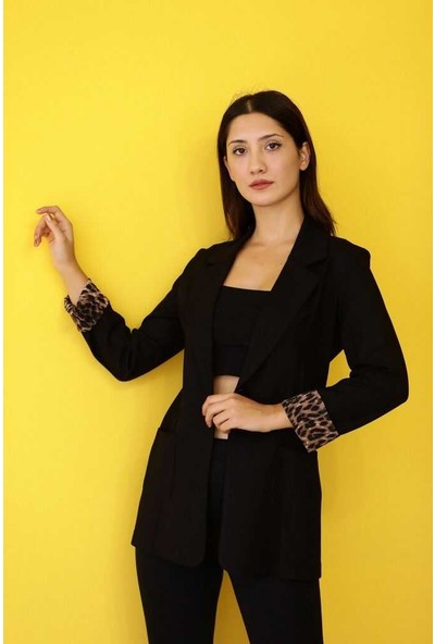 Modaline Manşeti Leopar Desenli Uzun Ceket