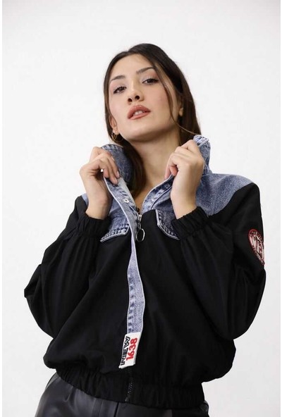 Modaline Kot Yakalı Kısa Trençkot Modaline Kot Yakalı Kısa Trençkot