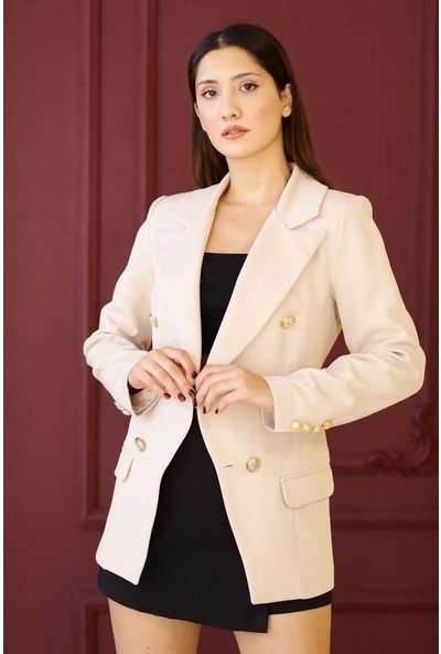 Modaline Kravuze Yaka Çift Düğmeli Ceket