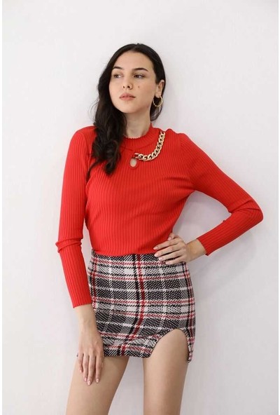 Modaline Yanı Yırtmaçlı Kısa Ekose Etek