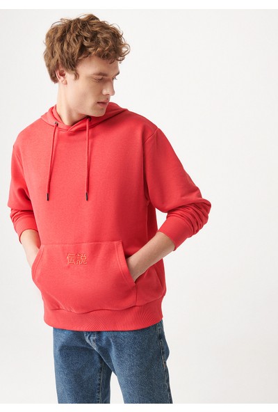 Mavi Kapüşonlu Kırmızı Sweatshirt