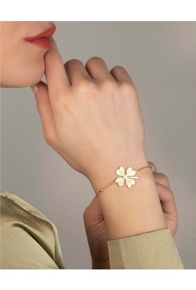 Else Silver 925 Ayar Gümüş Altın Kaplama Yonca Bileklik Else Silver 925 Ayar Gümüş Altın Kaplama Yonca Bileklik