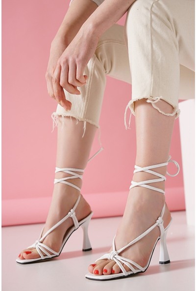 Lr Kadın Beyaz Bilekten Bağlamalı Yüksek Topuklu Ayakkabı