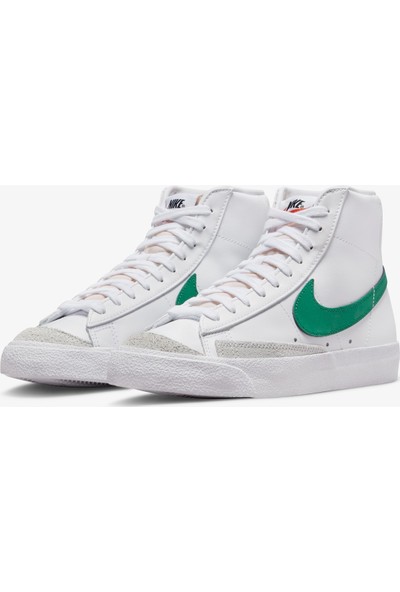 Nike Blazer Mid 77 Kadın Beyaz Renk Spor Ayakkabı Nike Blazer Mid 77 Kadın Beyaz Renk Spor Ayakkabı