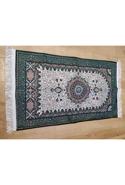 İpek Tekstil Seccade Namazlık Siyah İpek Tekstil Seccade Namazlık Siyah